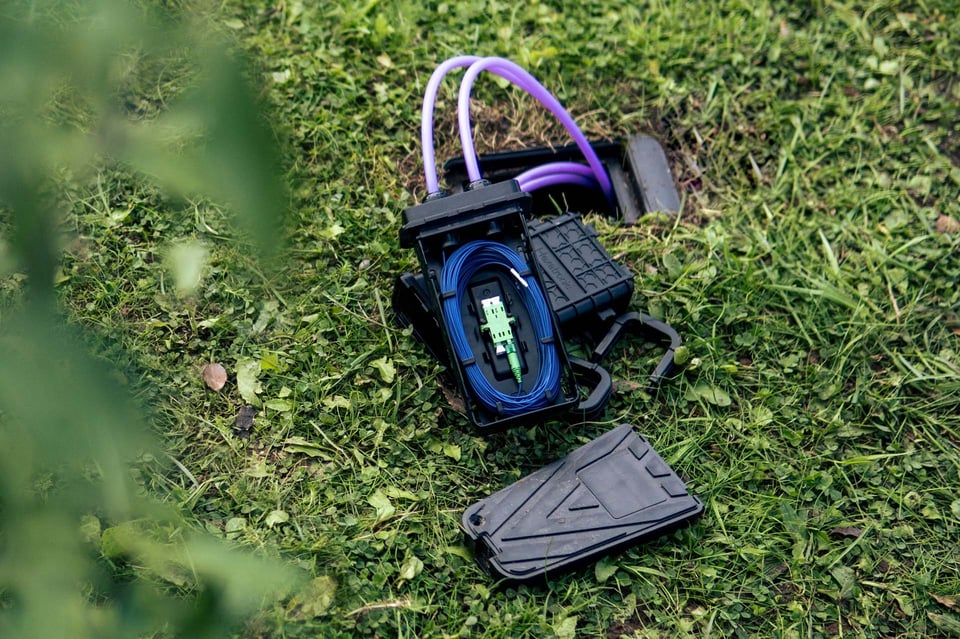 Slim Hexatronic Dome Closure Connectorized Fcld Shdc Con | Products | Fiber Solutions ...